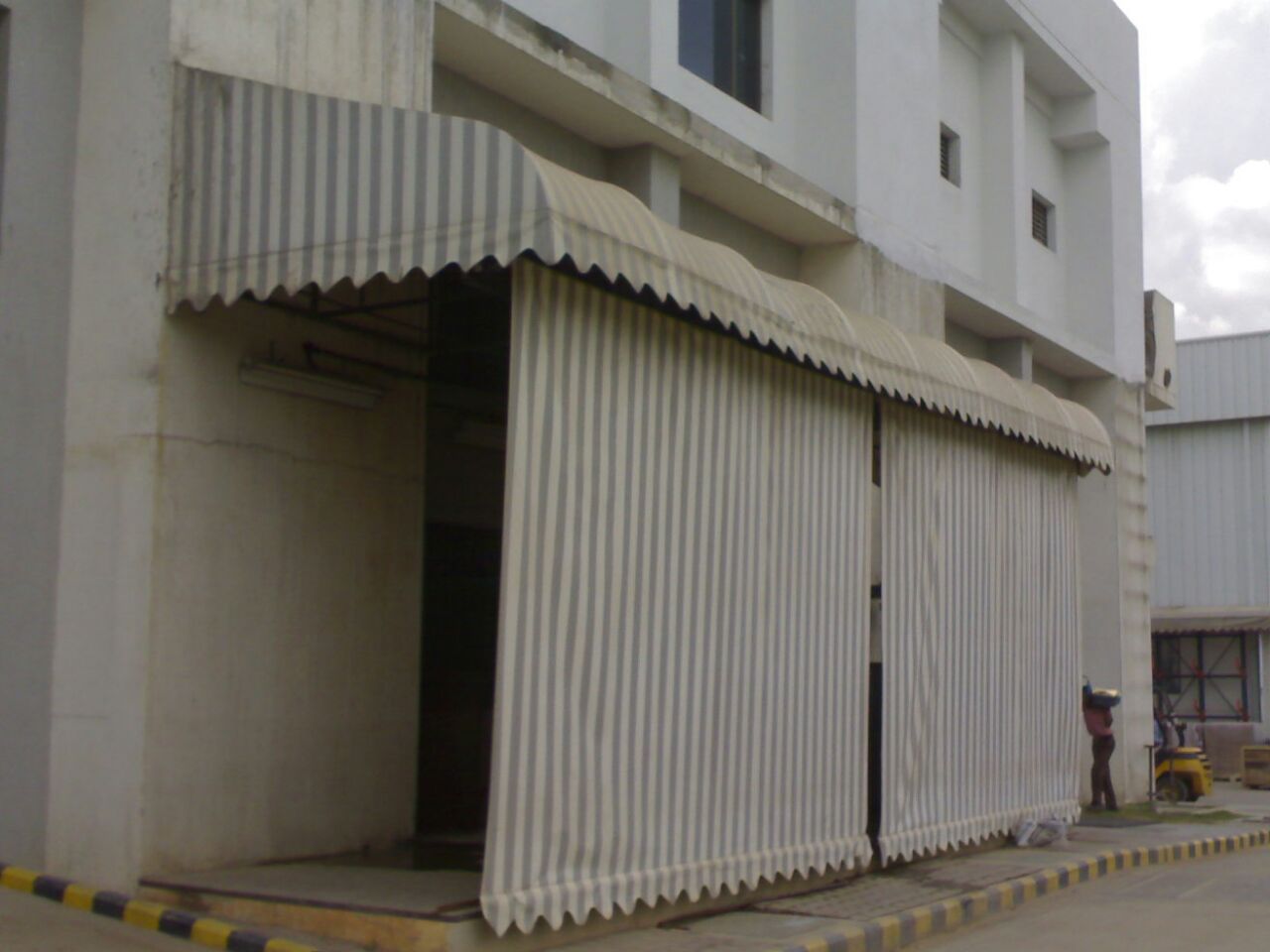 Fixed Canopy for shops in Bangalore| Glass canopy| Outdoor Canopies|